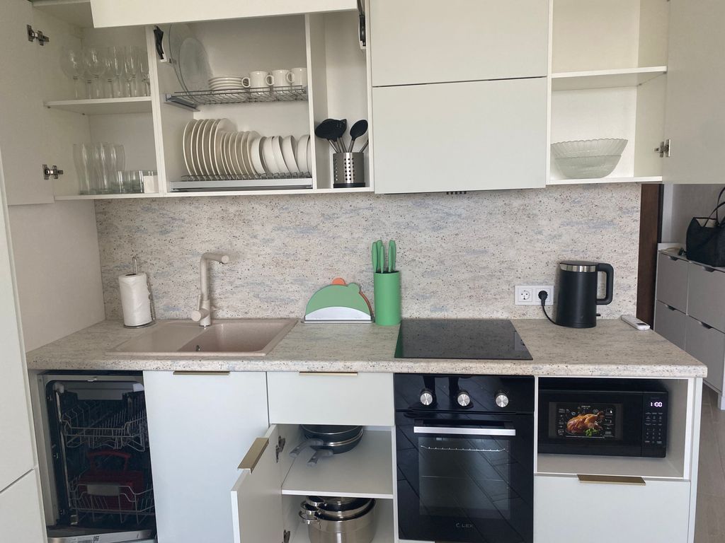 2-комнатная квартира посуточно, Адлер, Ленина улица, 219/6Б, объявление ...